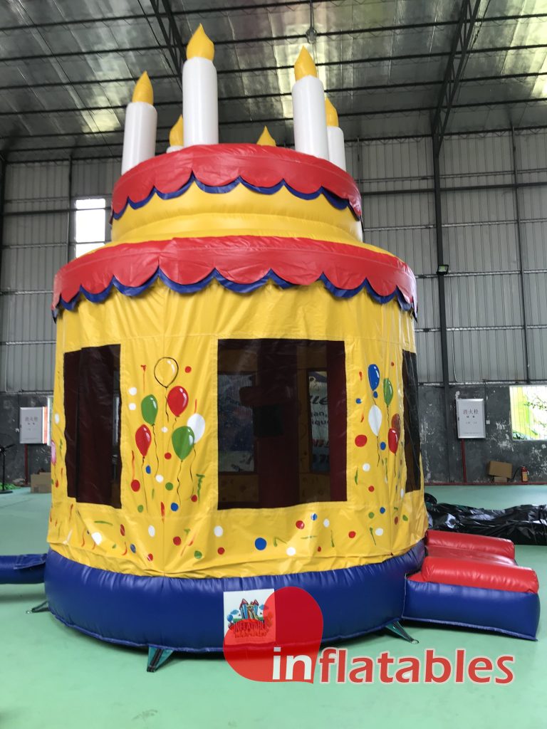 Inflatable Cake bouncer house - Heart Inflatables Factory
